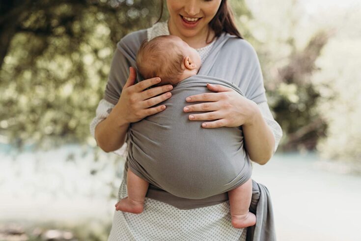 6 Best Baby Carriers For Plus-Size Moms (2020 UPDATED!)