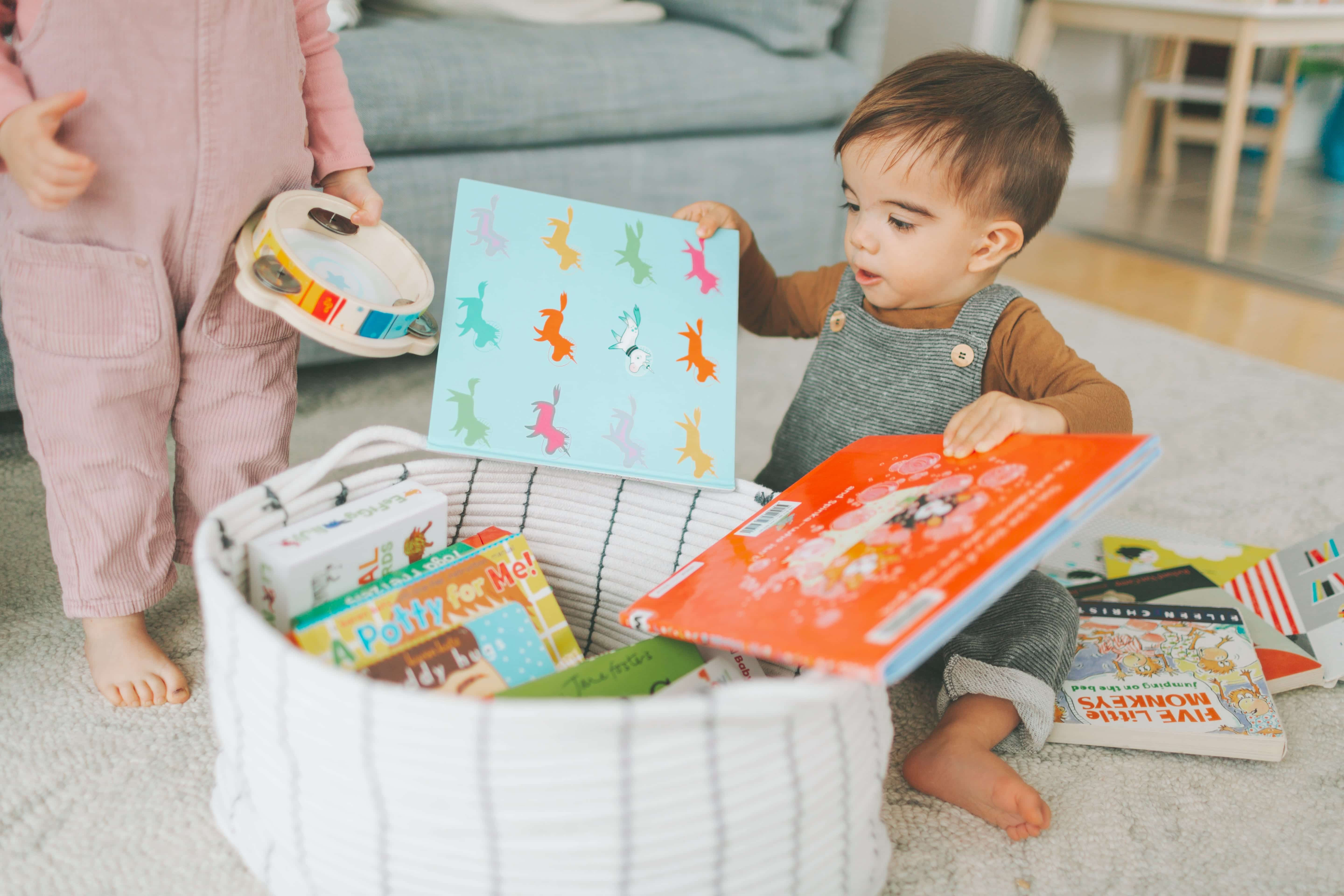 13 Things To Bring On A Road Trip With Toddlers - MOMtivational