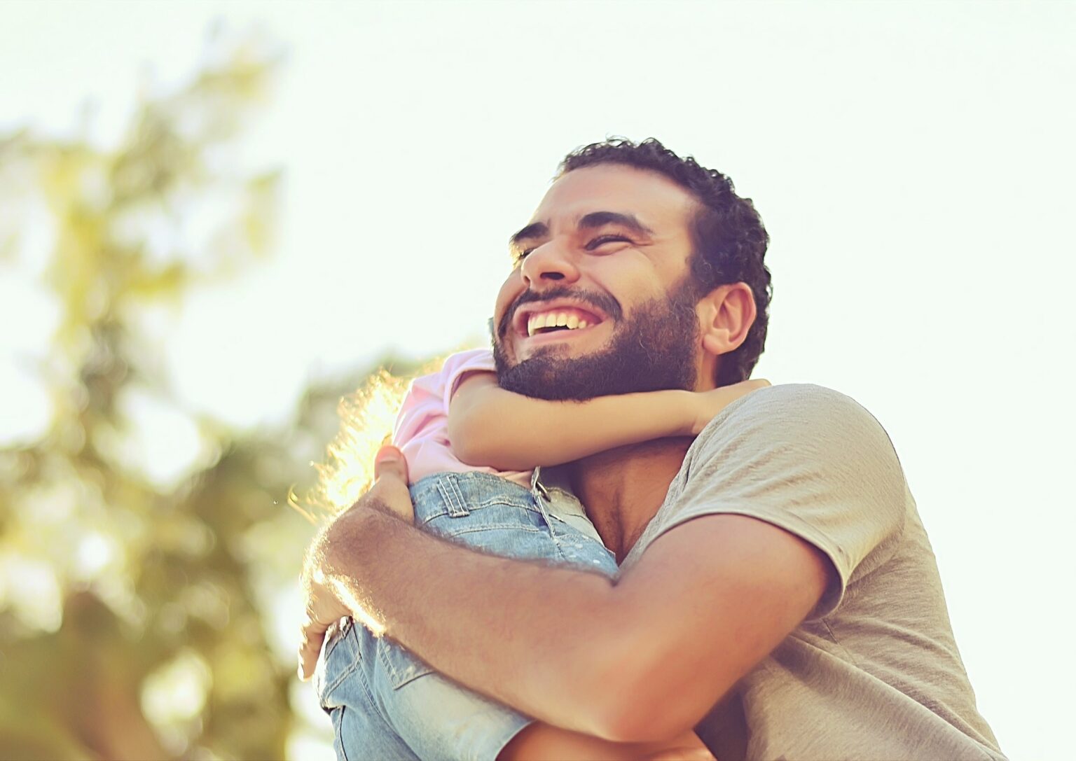 How Do I Know If My Husband Will Be A Good Father? (9 SIGNS!)
