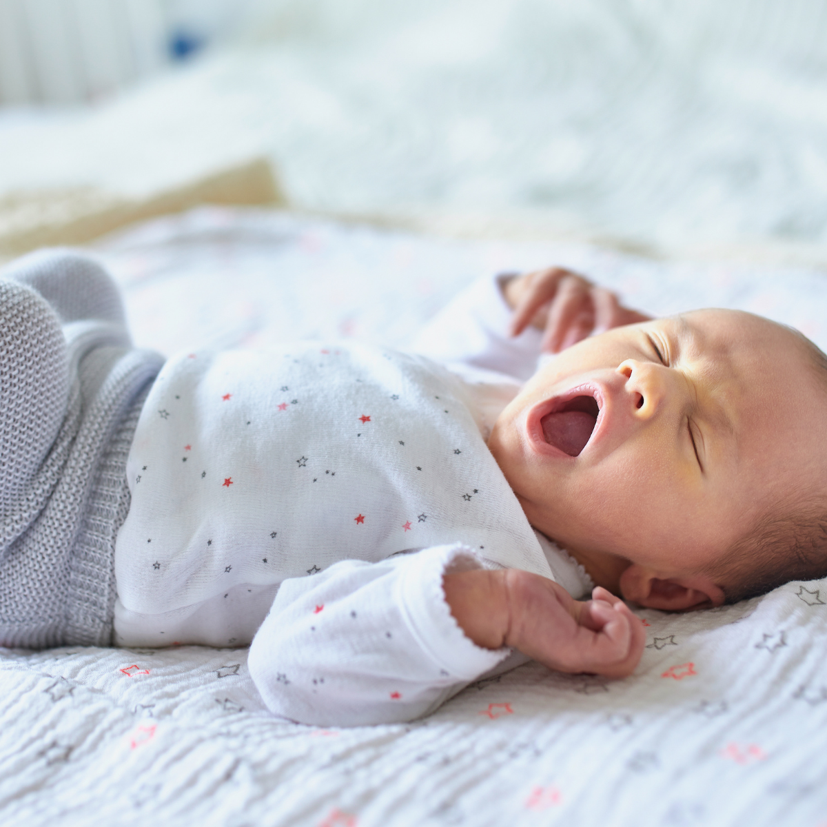 Why A Newborn Baby Tenses Up? (6 POSSIBLE REASONS!)