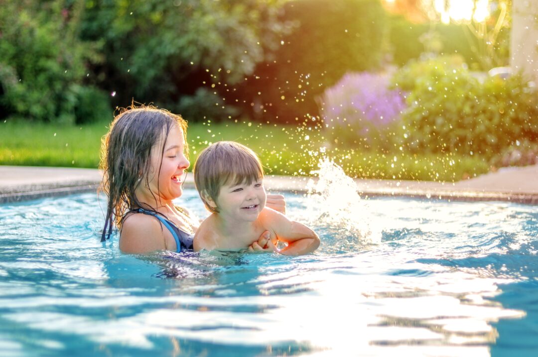 8 Ridiculously Fun Games To Play In The Pool Without Toys