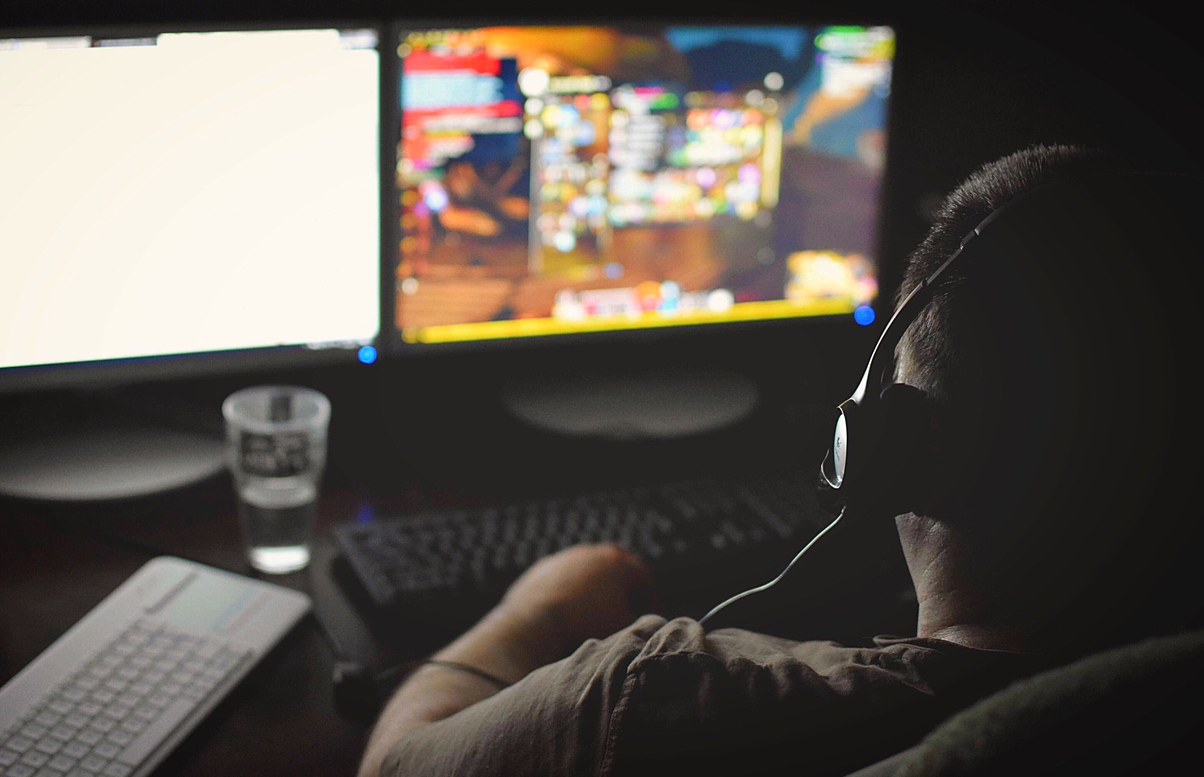 My Husband Spends All His Free Time Playing Video Games (What To Do ...