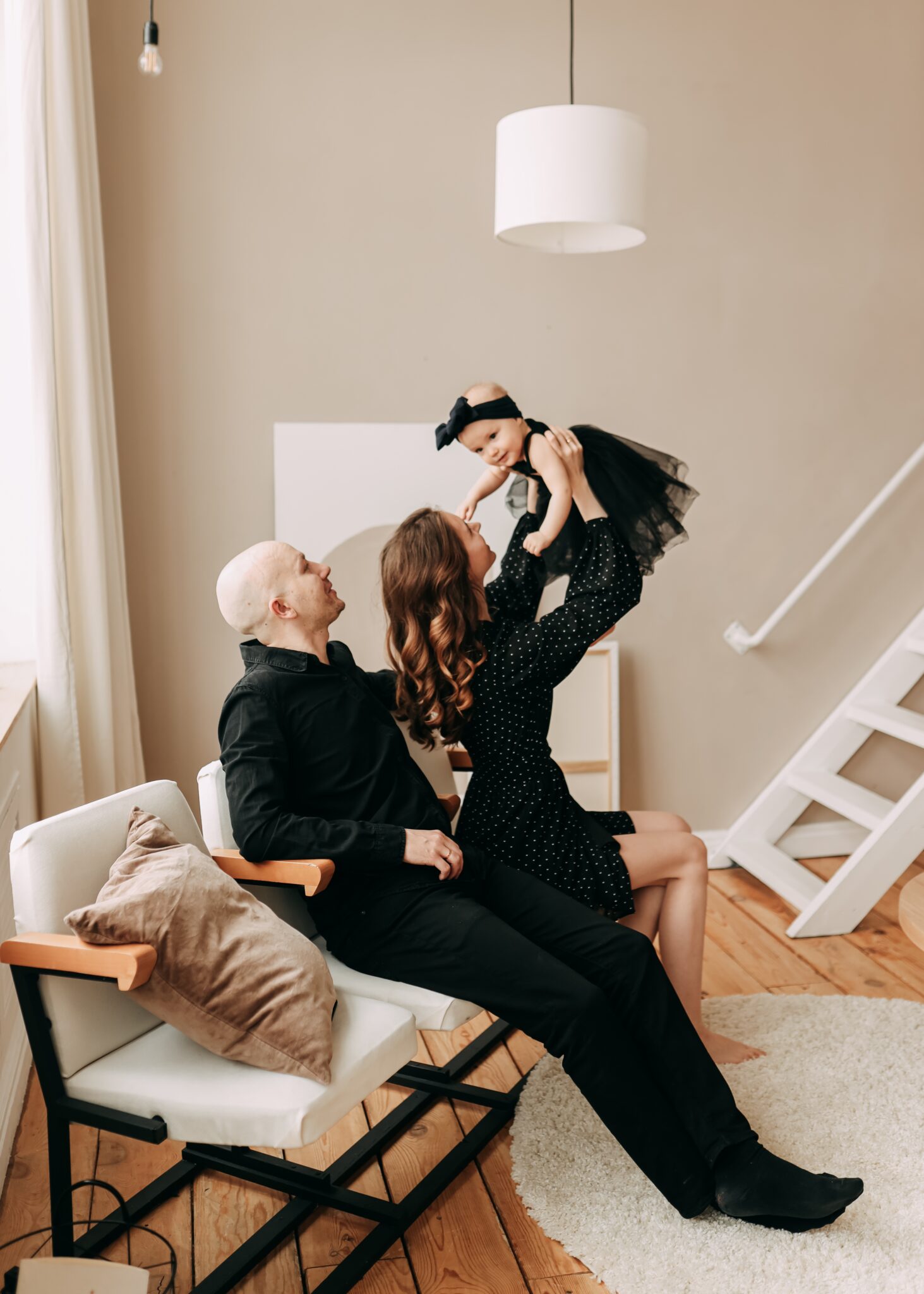 12 Pros And Cons Of Having A Second Child You Can't Ignore! - MOMtivational