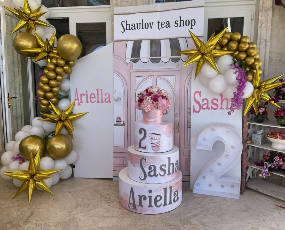 22+ Second Birthday Themes For Girls: From Unicorns to Mermaids ...