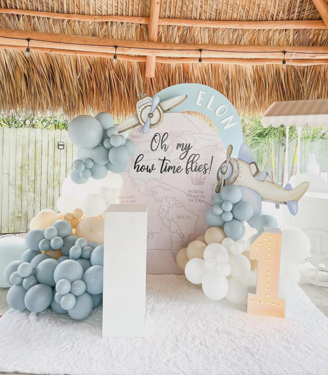 70+ Airplane Themed Birthday Party Ideas That Are TOO Good - MOMtivational