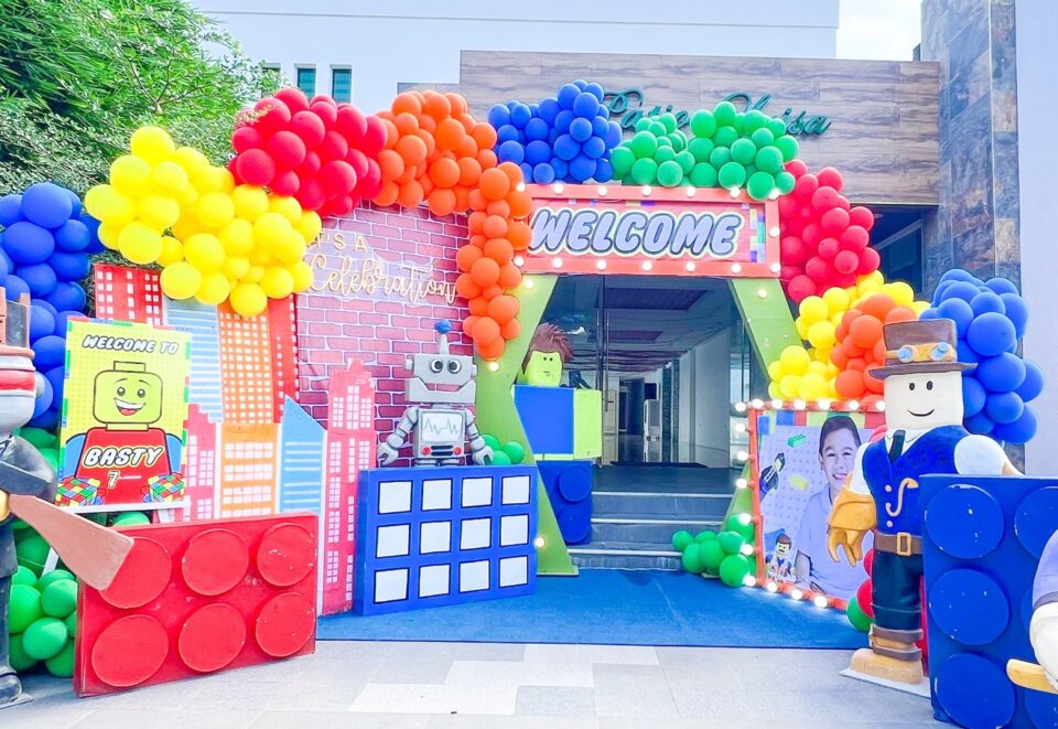 88+ Lego Birthday Party Ideas: Everything You Need to Host a Block ...