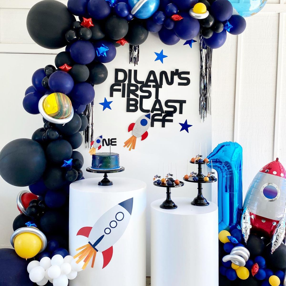 103+ Space Theme Party Idea For A Galactic Good Time - MOMtivational
