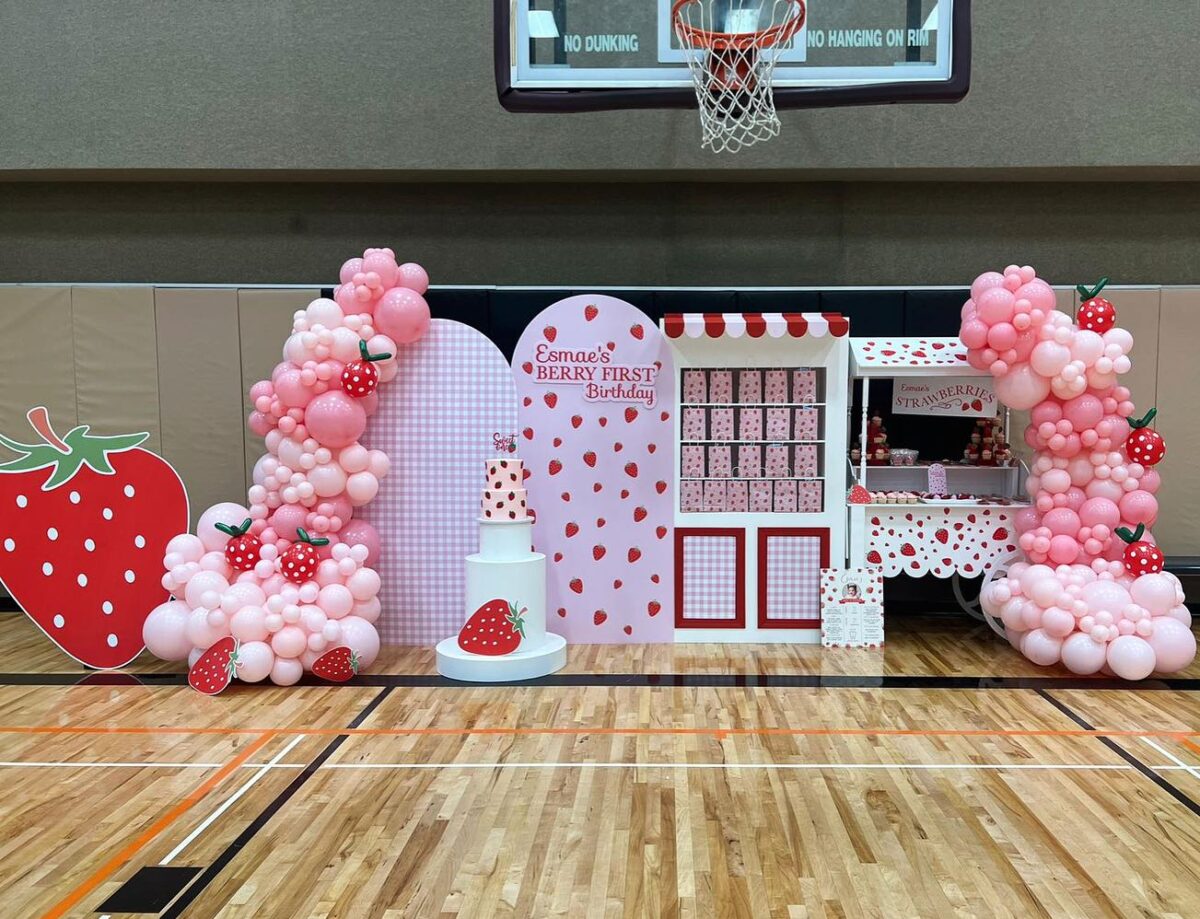 100+ Berry 1st Birthday Ideas: Balloons, Banners, and Berry Good Times ...