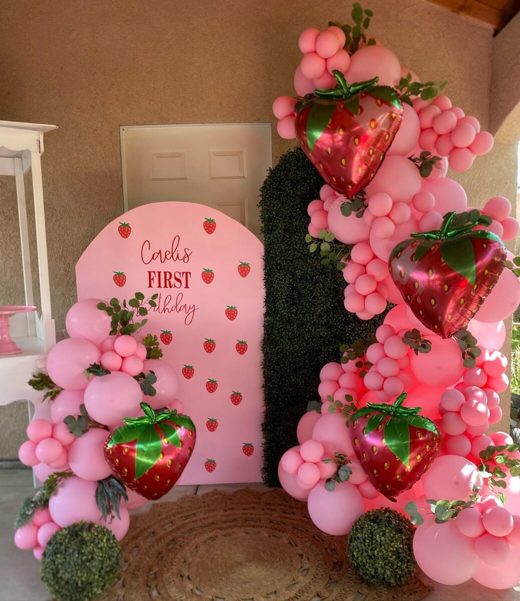 100+ Berry 1st Birthday Ideas: Balloons, Banners, and Berry Good Times ...