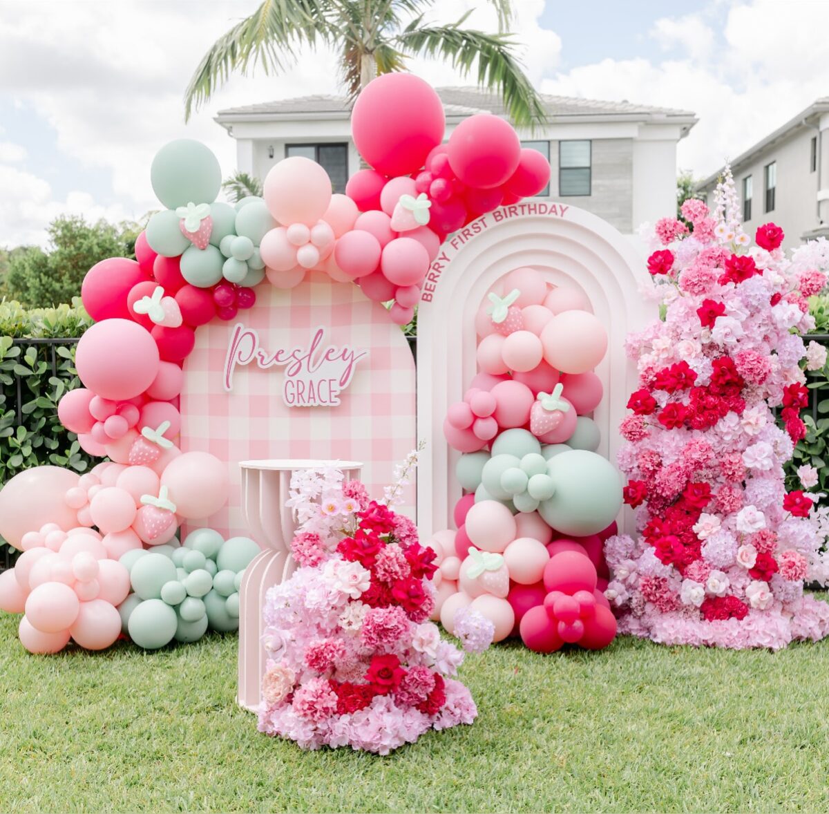100+ Berry 1st Birthday Ideas: Balloons, Banners, and Berry Good Times ...