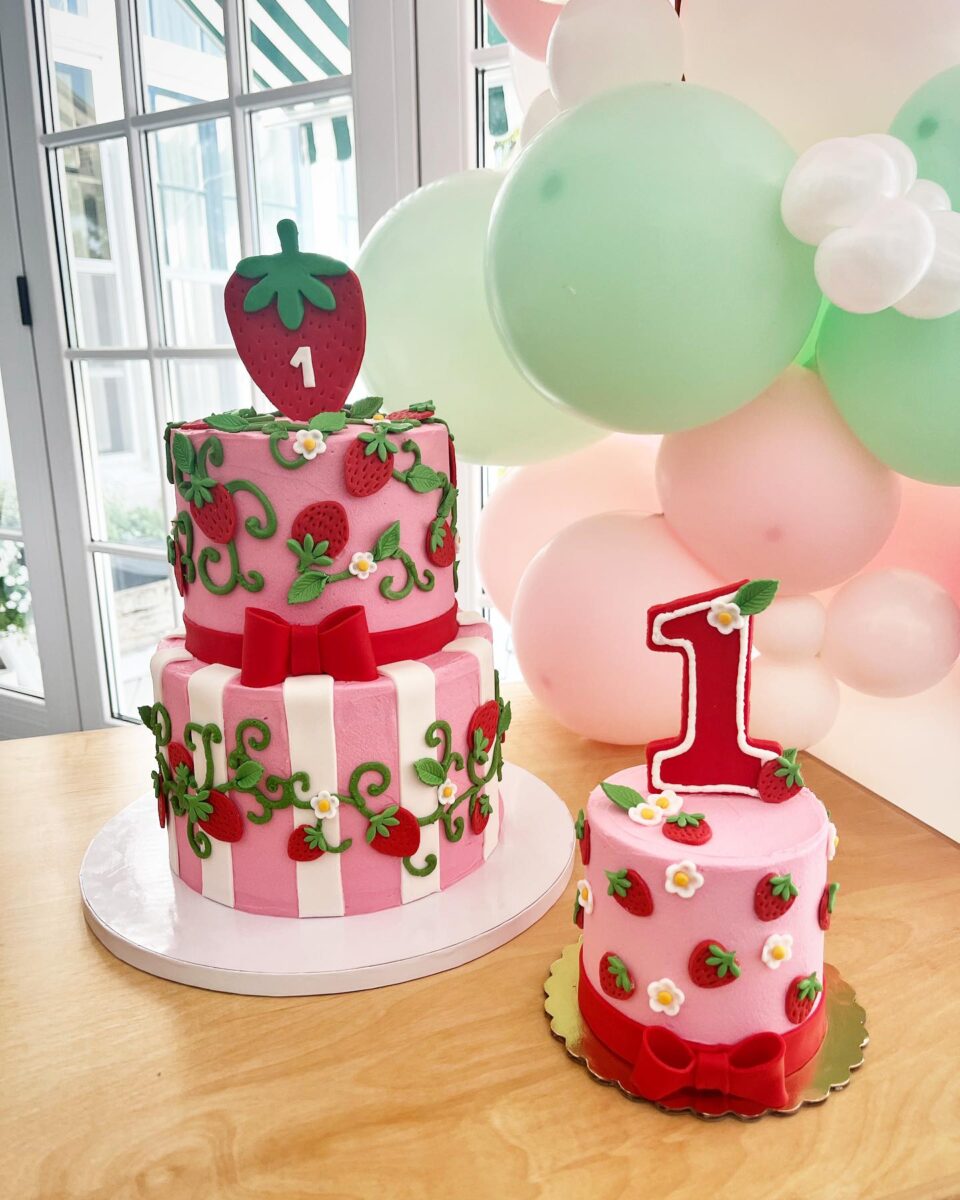100+ Berry 1st Birthday Ideas: Balloons, Banners, and Berry Good Times ...