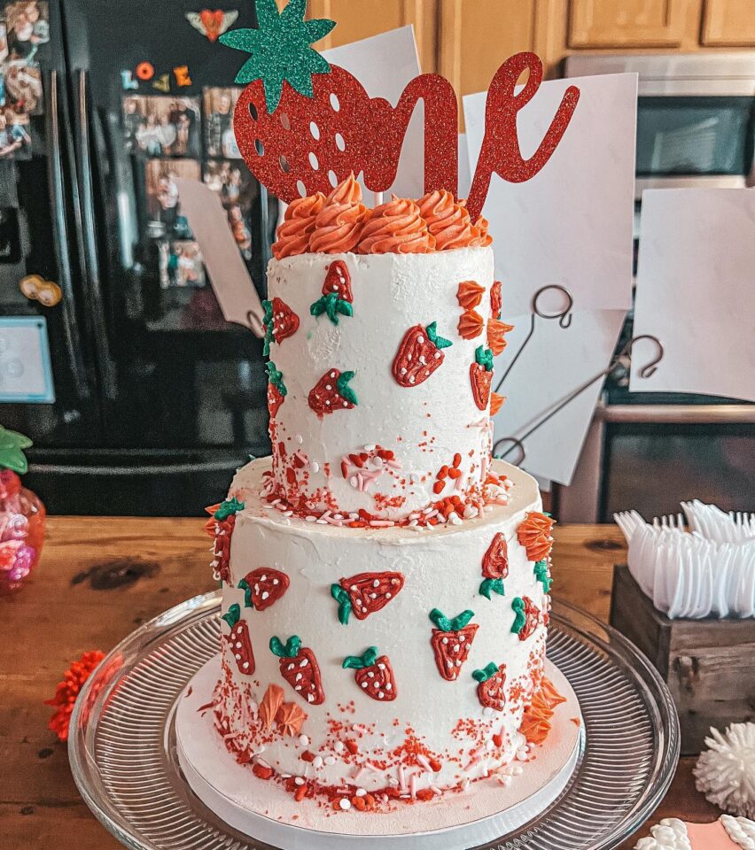 100+ Berry 1st Birthday Ideas: Balloons, Banners, and Berry Good Times ...