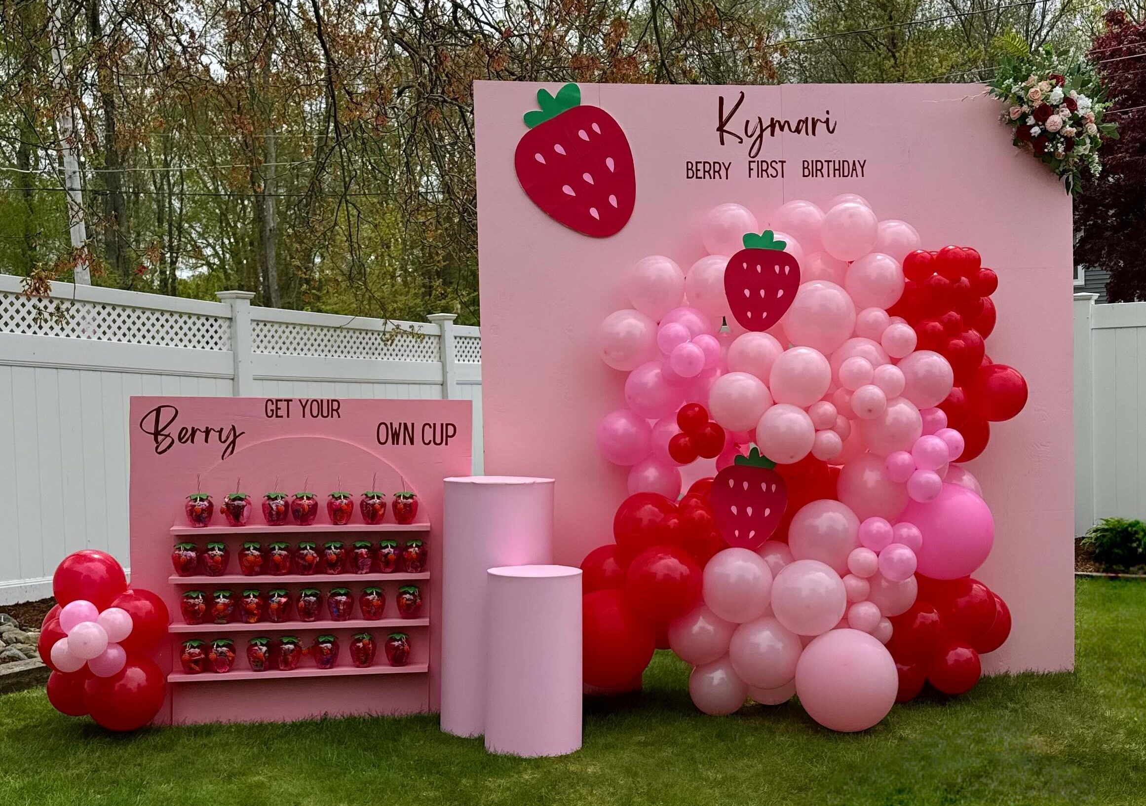 100+ Berry 1st Birthday Ideas: Balloons, Banners, and Berry Good Times ...