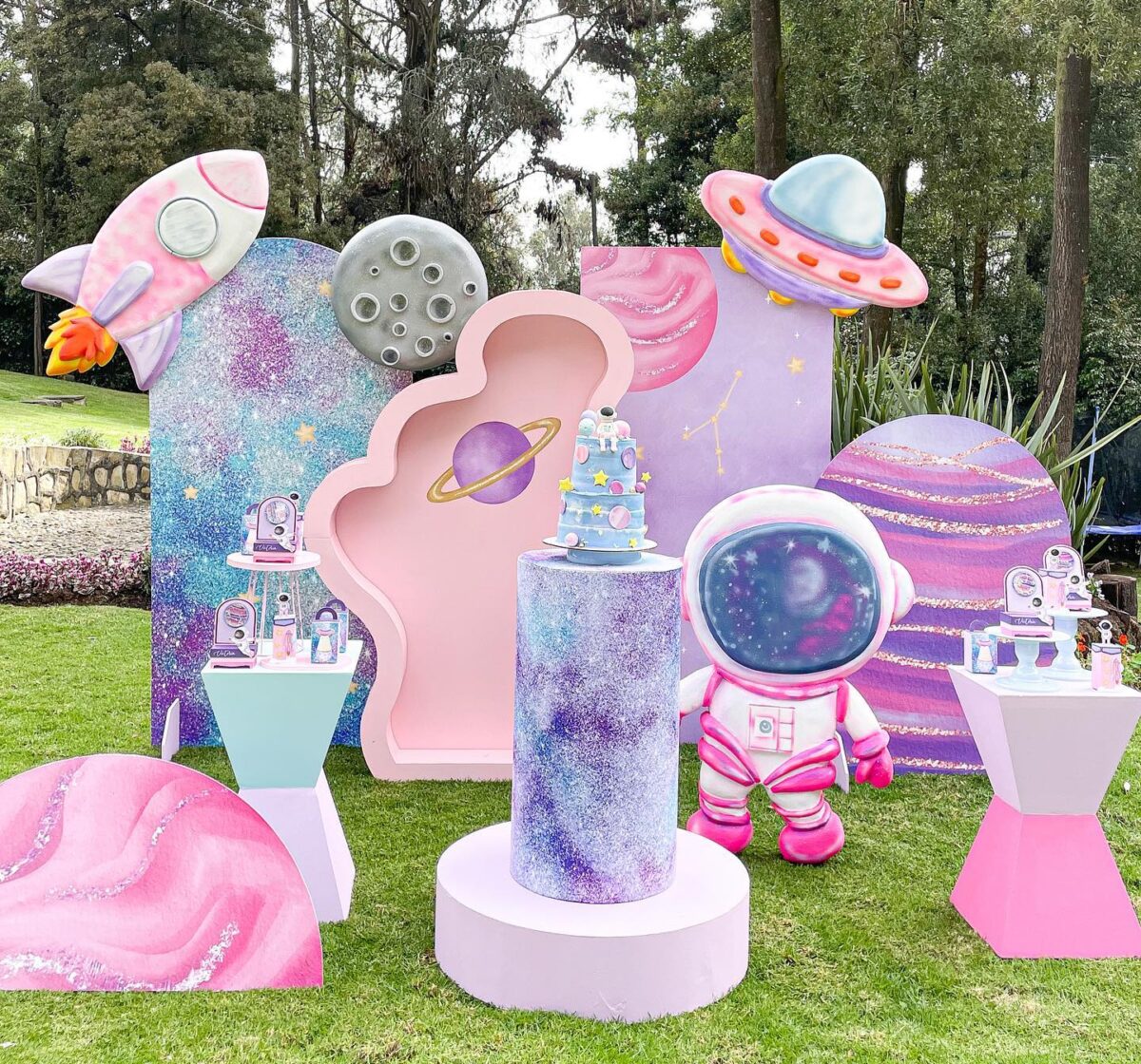 103+ Space Theme Party Idea For A Galactic Good Time - MOMtivational