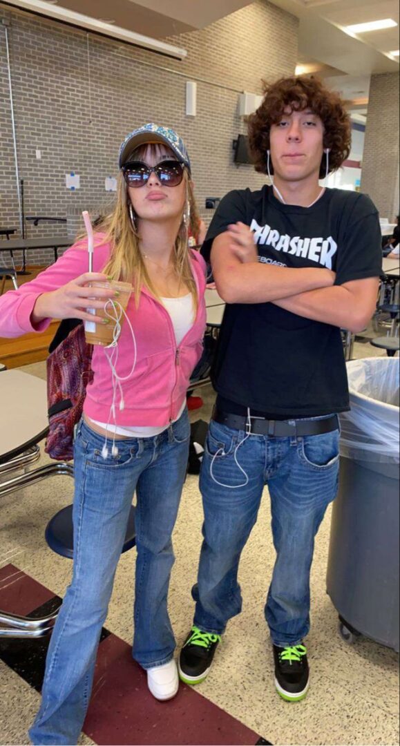 The Best Throwback Thursday Outfit Ideas for Spirit Week - MOMtivational