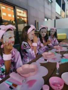 22+ Teenager Sleepover Party Ideas For An Unforgettable Night ...